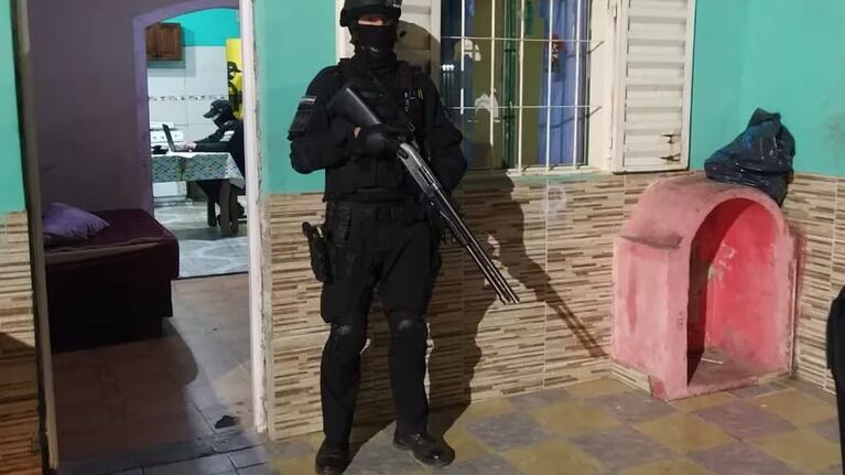 Cayó una BANDA NARCO con cocaína y dinero: hay nueve detenidos de tres ... Cayó una BANDA NARCO con cocaína y dinero: hay nueve detenidos de tres ...