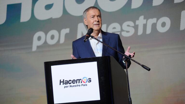 Schiaretti Lanzó Su Campaña Presidencial Y Apuntó Contra El